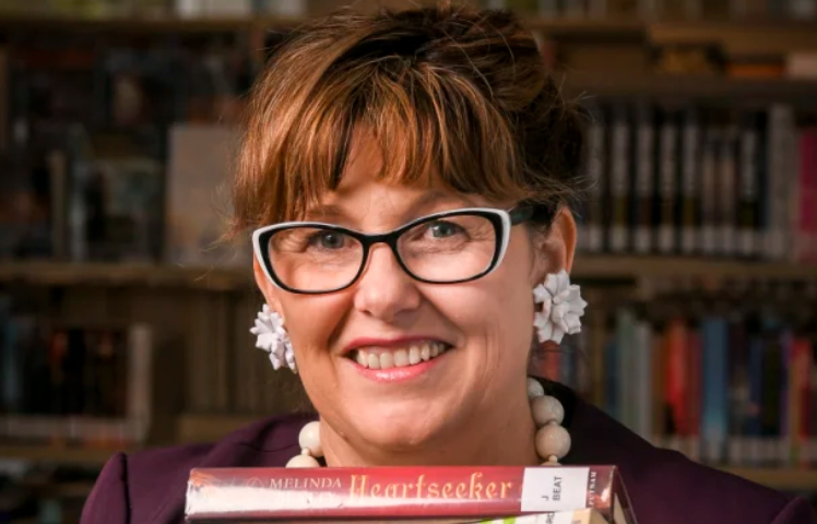 In the spotlight with Jane Cowell! - SOLUS